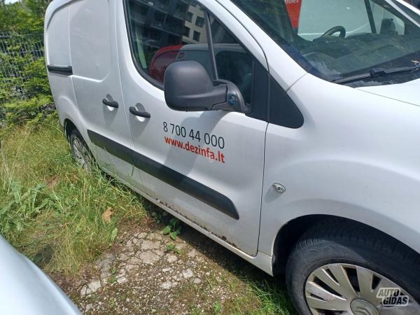 Citroen Berlingo 2018 Viļņa vietnē Citroen Berlingo 2018 Viļņa, ar dzinēja tilpumu 1.50 L un nobraukumu 199 tūkst. km par 3500 €, foto 6 vietnē AUTOMOTO.COM.LV