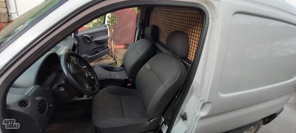 White Citroen Berlingo 2008 in Kupiskis, with an engine capacity of 1.60 L and mileage of 146 thousand km for 1000 €, photo 7 on AUTOMOTO.COM.LV