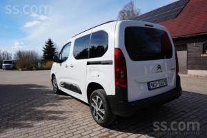 Balts Citroen Berlingo 2023 Dobele, ar dzinēja tilpumu 1.50 L un nobraukumu 87 tūkst. km par 13300 €, foto 12 vietnē AUTOMOTO.COM.LV