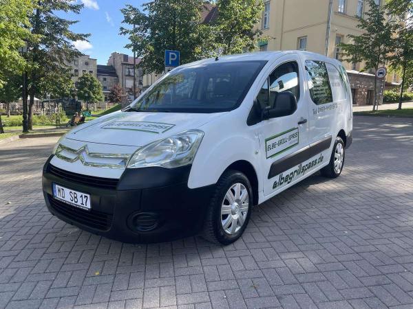 White Citroen Berlingo 2009 in Siauliai, with an engine capacity of 1.56 L and mileage of 340 thousand km for 2150 €, photo 1 on AUTOMOTO.COM.LV
