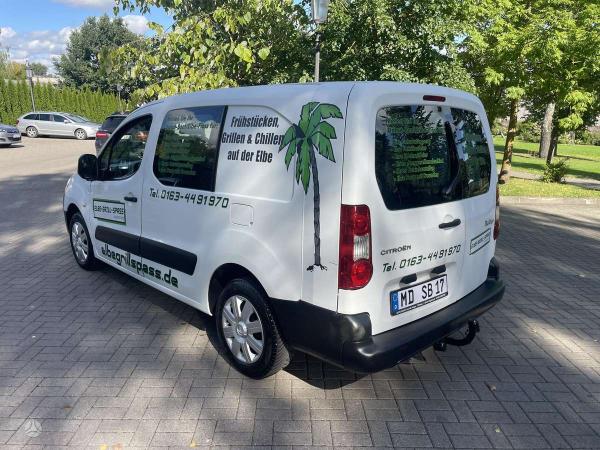 White Citroen Berlingo 2009 in Siauliai, with an engine capacity of 1.56 L and mileage of 340 thousand km for 2150 €, photo 4 on AUTOMOTO.COM.LV