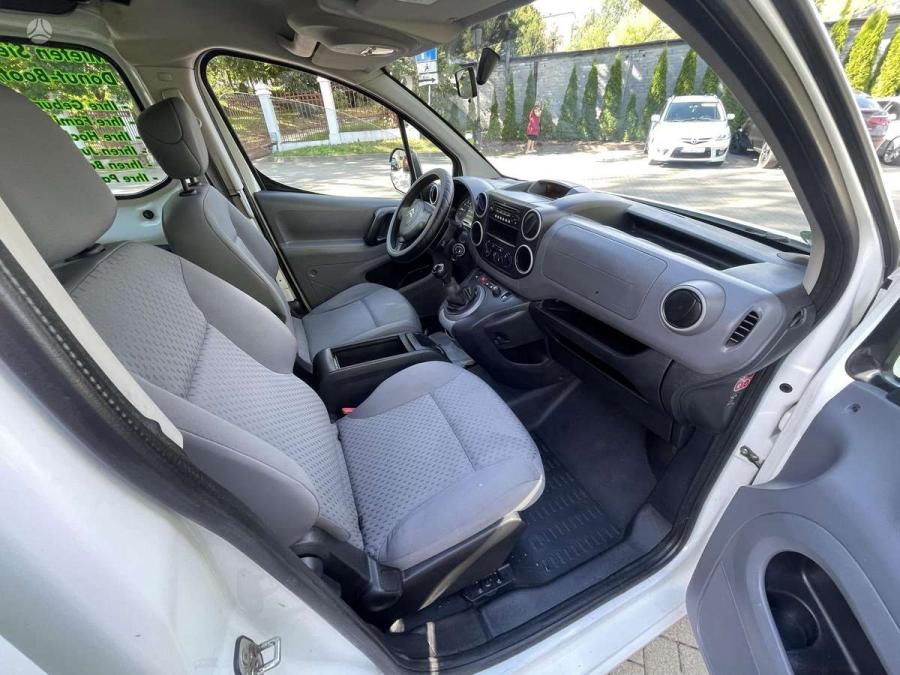 Balts Citroen Berlingo 2009 Šauļi, ar dzinēja tilpumu 1.56 L un nobraukumu 340 tūkst. km par 2150 €, foto 11 vietnē AUTOMOTO.COM.LV