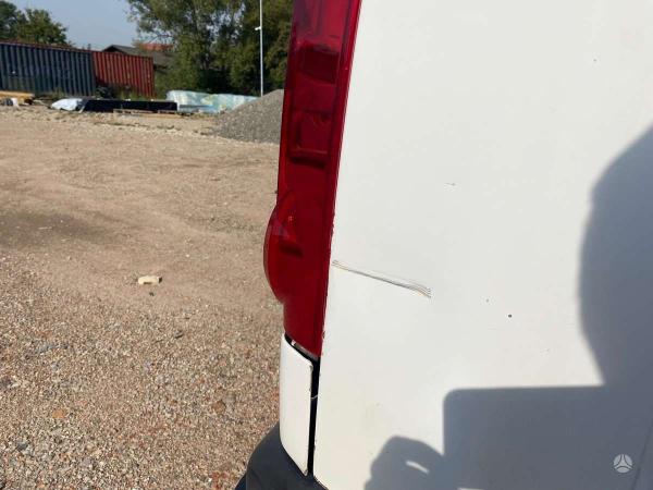 White Citroen Berlingo 2010 in Kaunas, with an engine capacity of 1.56 L and mileage of 427 thousand km for 1450 €, photo 6 on AUTOMOTO.COM.LV