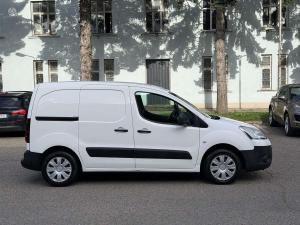 Balts Citroen Berlingo 2013 Kauņa, ar dzinēja tilpumu 1.56 L un nobraukumu 286 tūkst. km par 3590 €, foto 6 vietnē AUTOMOTO.COM.LV