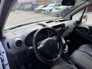 Balts Citroen Berlingo 2013 Kauņa, ar dzinēja tilpumu 1.56 L un nobraukumu 286 tūkst. km par 3590 €, foto 8 vietnē AUTOMOTO.COM.LV