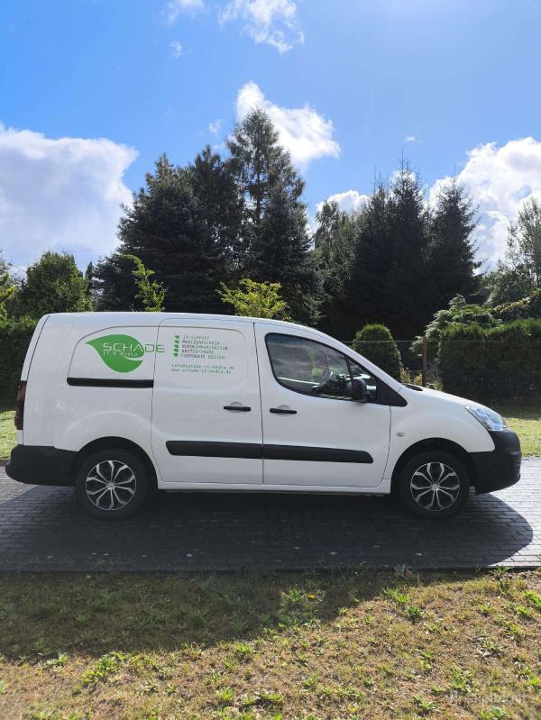 Balts Citroen Berlingo 2016 Šilutė, ar dzinēja tilpumu 1.60 L un nobraukumu 205 tūkst. km par 6800 €, foto 4 vietnē AUTOMOTO.COM.LV
