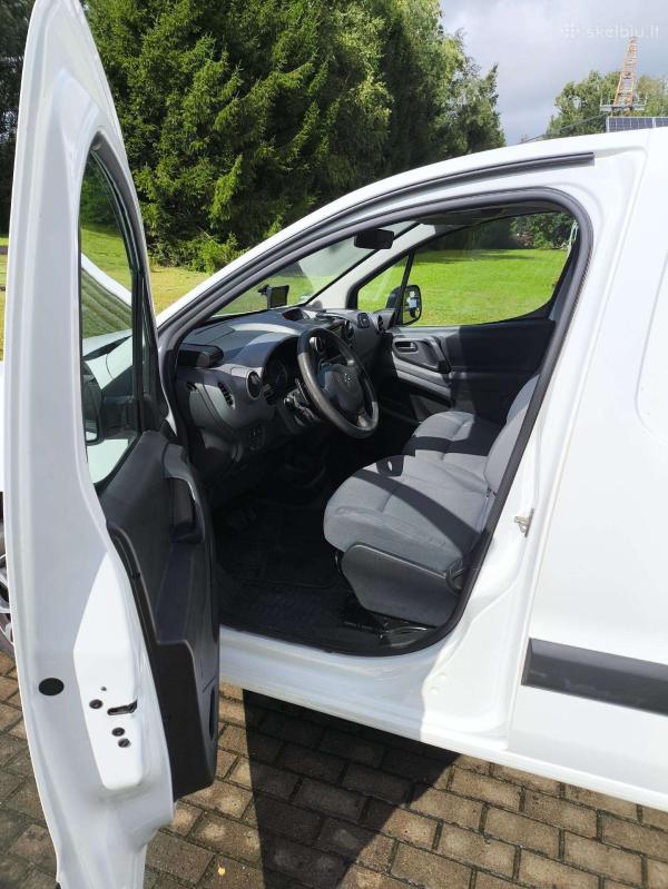Balts Citroen Berlingo 2016 Šilutė, ar dzinēja tilpumu 1.60 L un nobraukumu 205 tūkst. km par 6800 €, foto 10 vietnē AUTOMOTO.COM.LV