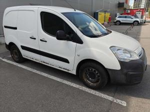 Balts Citroen Berlingo 2017 Viļņa, ar dzinēja tilpumu 1.56 L un nobraukumu 91 tūkst. km par 3400 €, foto 5 vietnē AUTOMOTO.COM.LV
