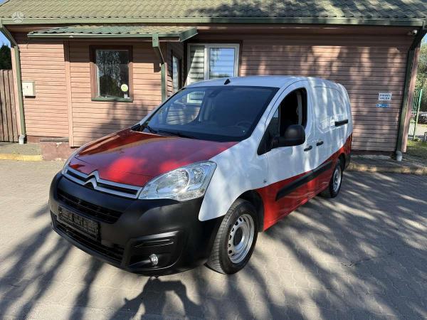 White Citroen Berlingo 2017 in Marijampole, with an engine capacity of 1.56 L and mileage of 200 thousand km for 6400 €, photo 1 on AUTOMOTO.COM.LV