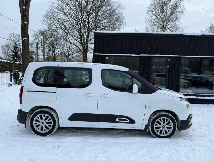 Balts Citroen Berlingo 2018 Rīga, ar dzinēja tilpumu 0.00 L un nobraukumu 159 tūkst. km par 8995 €, foto 5 vietnē AUTOMOTO.COM.LV