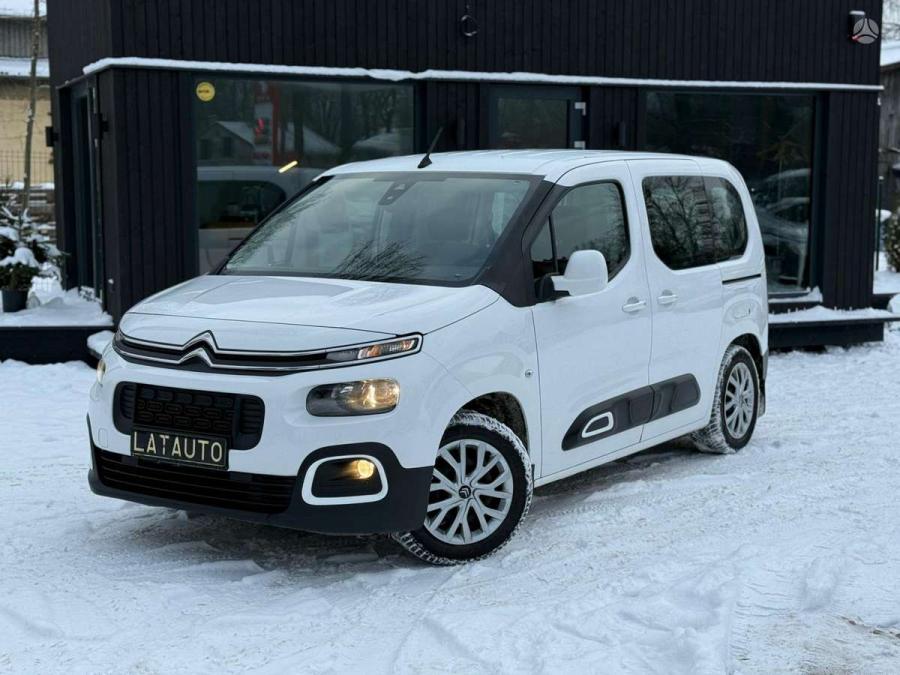 Balts Citroen Berlingo 2018 Rīga, ar dzinēja tilpumu 0.00 L un nobraukumu 159 tūkst. km par 8995 €, foto 12 vietnē AUTOMOTO.COM.LV