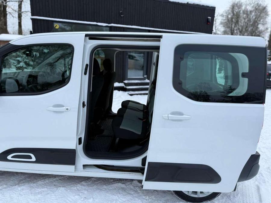 Balts Citroen Berlingo 2018 Rīga, ar dzinēja tilpumu 0.00 L un nobraukumu 159 tūkst. km par 8995 €, foto 13 vietnē AUTOMOTO.COM.LV