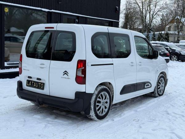 White Citroen Berlingo 2018 in Riga, with an engine capacity of 1.50 L and mileage of 159 thousand km for 8995 €, photo 6 on AUTOMOTO.COM.LV