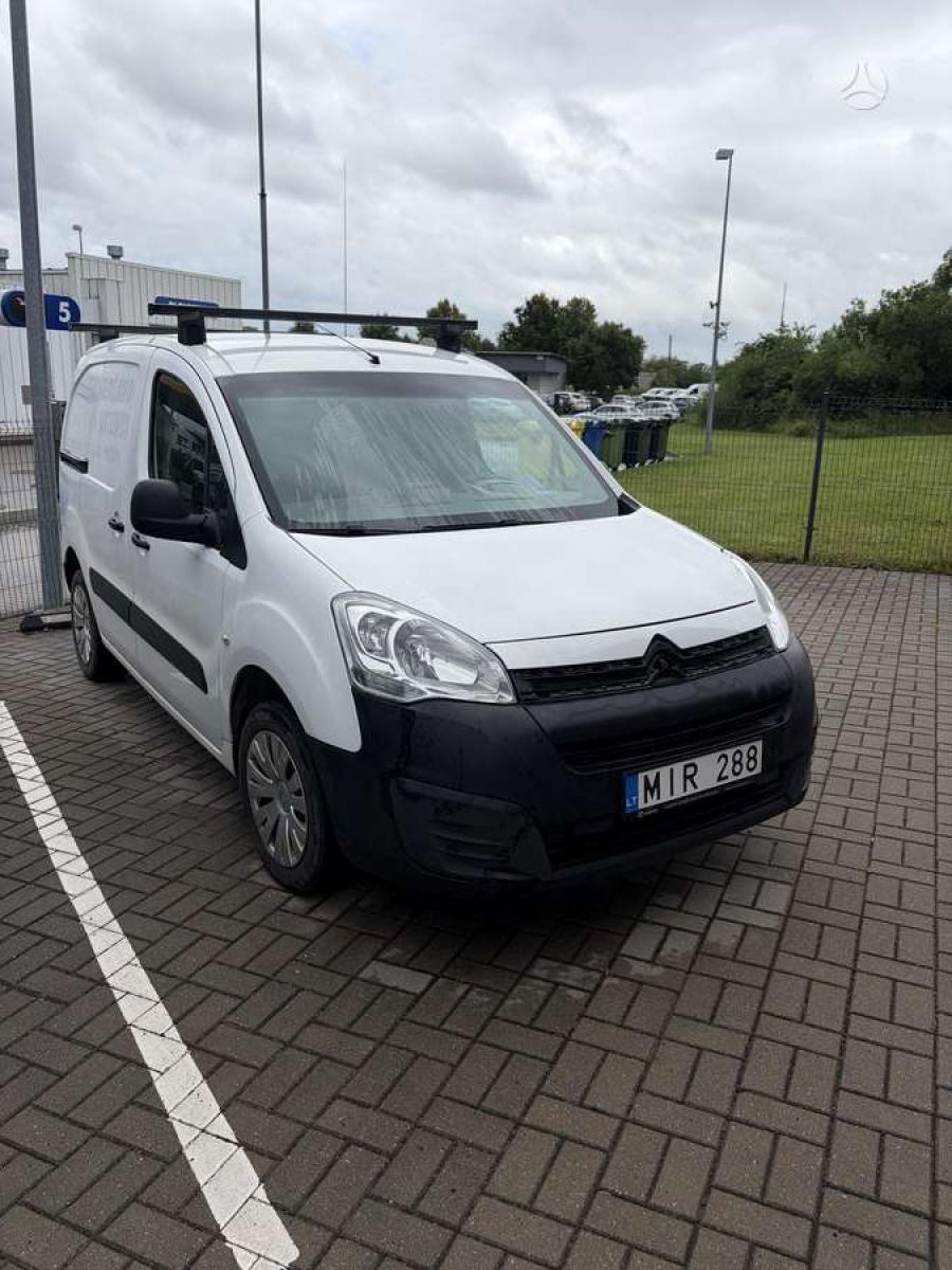 Balts Citroen Berlingo 2018 Kauņa, ar dzinēja tilpumu 1.56 L un nobraukumu 160 tūkst. km par 3800 €, foto 11 vietnē AUTOMOTO.COM.LV