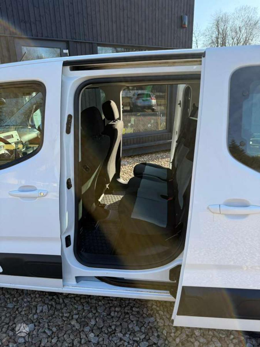 Balts Citroen Berlingo 2018 Rīga, ar dzinēja tilpumu 1.50 L un nobraukumu 160 tūkst. km par 7690 €, foto 9 vietnē AUTOMOTO.COM.LV