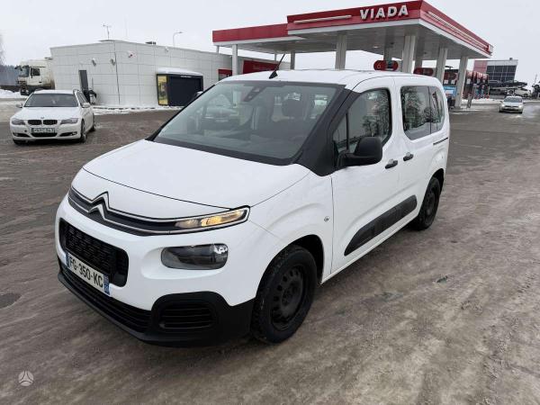 Balts Citroen Berlingo 2019 Tauragė, ar dzinēja tilpumu 1.50 L un nobraukumu 232 tūkst. km par 7000 €, foto 3 vietnē AUTOMOTO.COM.LV