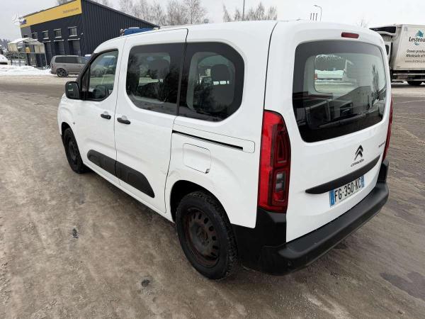 Balts Citroen Berlingo 2019 Tauragė, ar dzinēja tilpumu 1.50 L un nobraukumu 232 tūkst. km par 7000 €, foto 5 vietnē AUTOMOTO.COM.LV