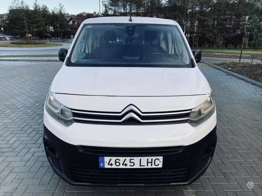 Balts Citroen Berlingo 2020 Viļņa, ar dzinēja tilpumu 1.50 L un nobraukumu 173 tūkst. km par 7450 €, foto 4 vietnē AUTOMOTO.COM.LV