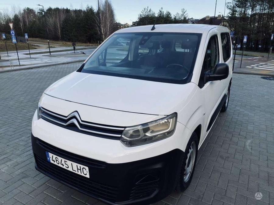 Balts Citroen Berlingo 2020 Viļņa, ar dzinēja tilpumu 1.50 L un nobraukumu 173 tūkst. km par 7450 €, foto 5 vietnē AUTOMOTO.COM.LV