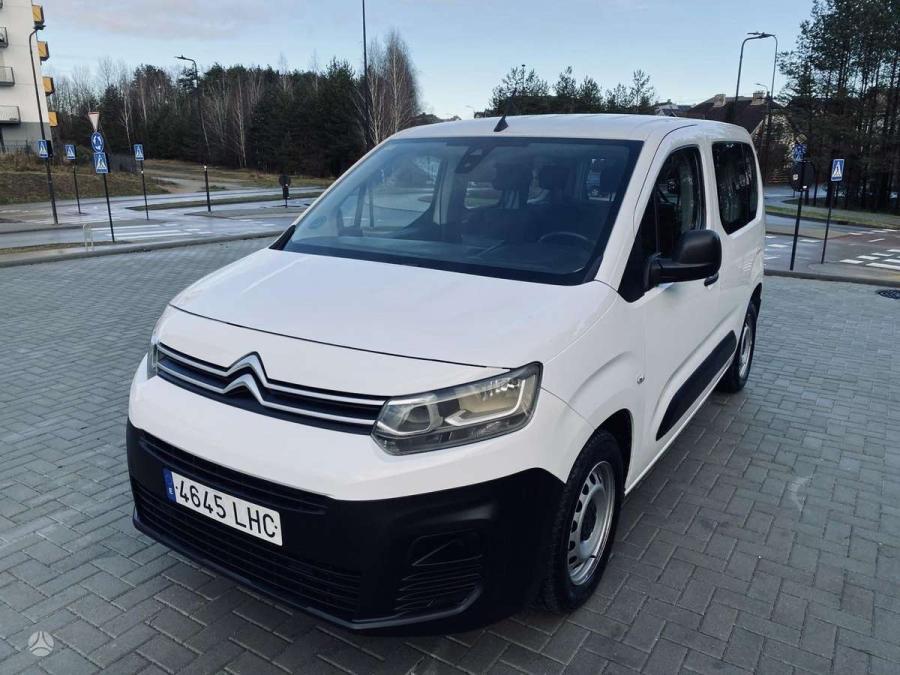 Balts Citroen Berlingo 2020 Viļņa, ar dzinēja tilpumu 1.50 L un nobraukumu 173 tūkst. km par 7450 €, foto 6 vietnē AUTOMOTO.COM.LV
