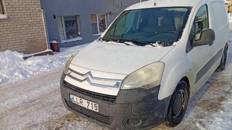 Balts Citroen Berlingo 2020 Širvintos, ar dzinēja tilpumu 1.60 L un nobraukumu 245 tūkst. km par 1500 €, foto 1 vietnē AUTOMOTO.COM.LV