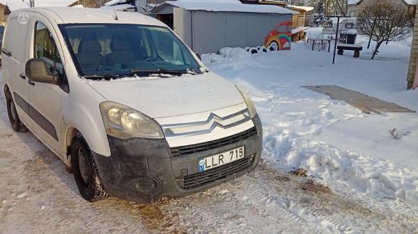 Balts Citroen Berlingo 2020 Širvintos, ar dzinēja tilpumu 1.60 L un nobraukumu 245 tūkst. km par 1500 €, foto 3 vietnē AUTOMOTO.COM.LV
