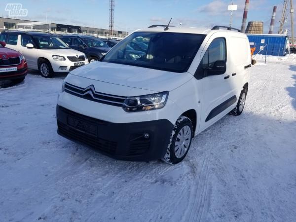 White Citroen Berlingo 2020 in Kaunas, with an engine capacity of 1.50 L and mileage of 114 thousand km for 6999 €, photo 1 on AUTOMOTO.COM.LV