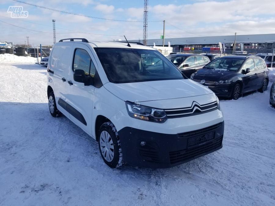 White Citroen Berlingo 2020 in Kaunas, with an engine capacity of 1.50 L and mileage of 114 thousand km for 6999 €, photo 3 on AUTOMOTO.COM.LV