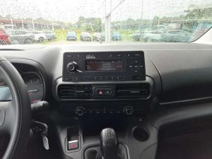 White Citroen Berlingo 2020 in Vilnius, with an engine capacity of 1.50 L and mileage of 109 thousand km for 9999 €, photo 12 on AUTOMOTO.COM.LV