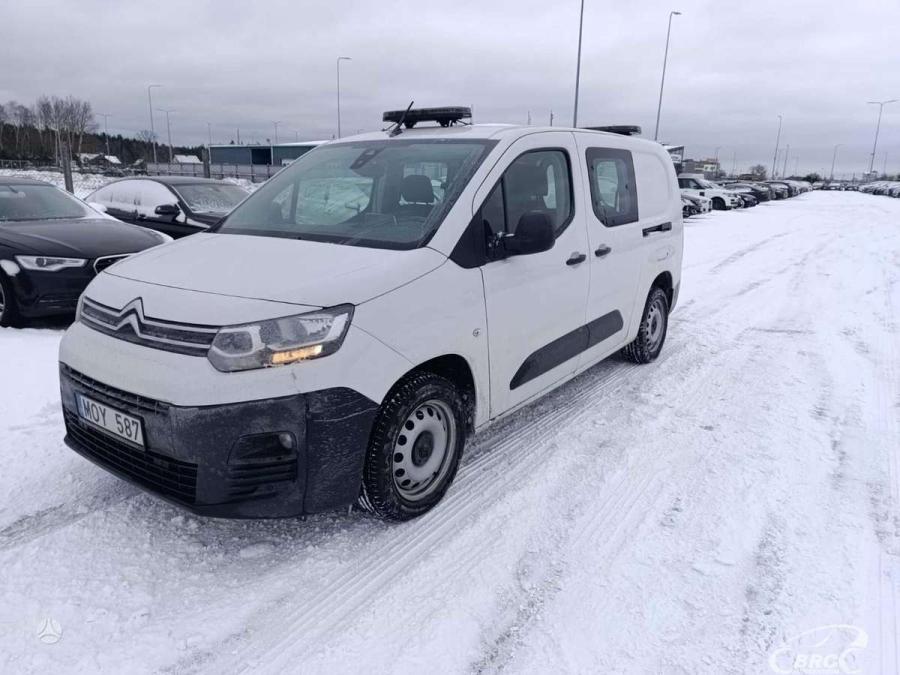 Balts Citroen Berlingo 2023 Viļņa, ar dzinēja tilpumu 1.50 L un nobraukumu 87 tūkst. km par 14520 €, foto 1 vietnē AUTOMOTO.COM.LV