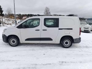 Balts Citroen Berlingo 2023 Viļņa, ar dzinēja tilpumu 1.50 L un nobraukumu 87 tūkst. km par 14520 €, foto 3 vietnē AUTOMOTO.COM.LV