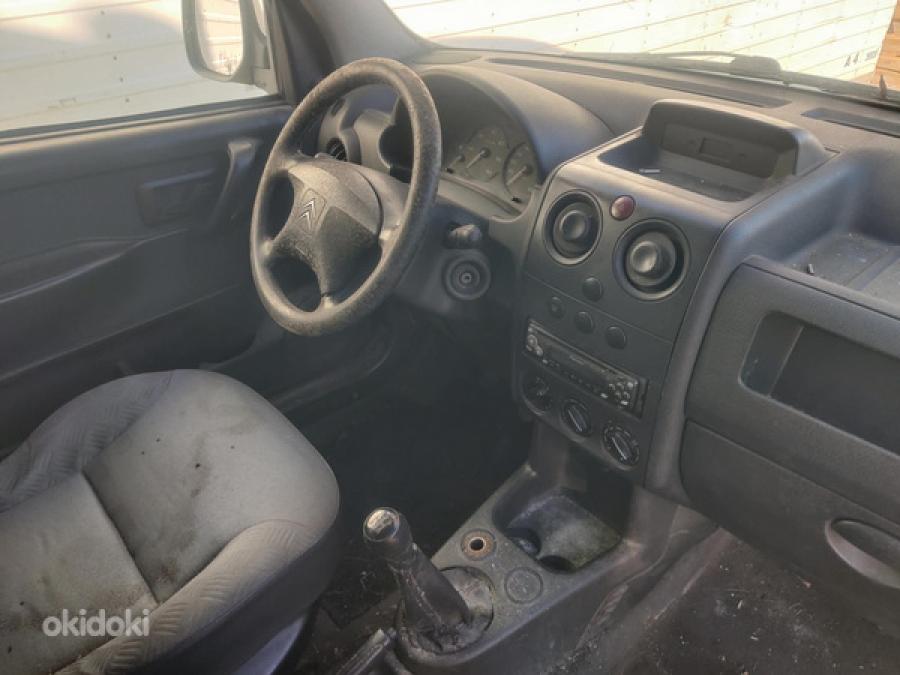 Balts Citroen Berlingo 2004 Tallina, ar dzinēja tilpumu 0.00 L un nobraukumu 474 tūkst. km par 450 €, foto 5 vietnē AUTOMOTO.COM.LV