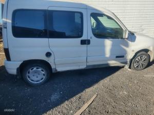 Balts Citroen Berlingo 2004 Tallina, ar dzinēja tilpumu 0.00 L un nobraukumu 474 tūkst. km par 450 €, foto 9 vietnē AUTOMOTO.COM.LV