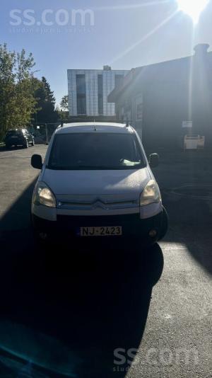 Balts Citroen Berlingo 2008 Rīga, ar dzinēja tilpumu 1.60 L un nobraukumu 363 tūkst. km par 2700 €, foto 3 vietnē AUTOMOTO.COM.LV