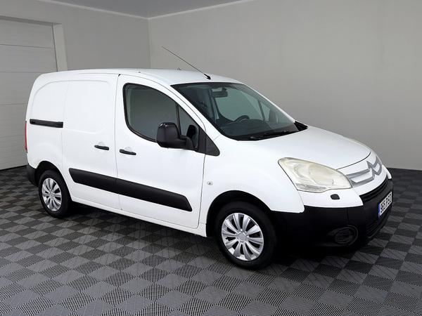 Balts Citroen Berlingo 2009 Tallina, ar dzinēja tilpumu 1.60 L un nobraukumu 248 tūkst. km par 2199 €, foto 1 vietnē AUTOMOTO.COM.LV