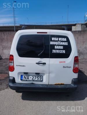 Balts Citroen Berlingo 2010 Rīga, ar dzinēja tilpumu 1.60 L un nobraukumu 391 tūkst. km par 2500 €, foto 2 vietnē AUTOMOTO.COM.LV