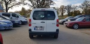 Balts Citroen Berlingo 2011 Valmiera, ar dzinēja tilpumu 1.60 L un nobraukumu 337 tūkst. km par 2950 €, foto 5 vietnē AUTOMOTO.COM.LV