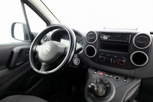 White Citroen Berlingo 2013 in Tallinn, with an engine capacity of 1.60 L and mileage of 219 thousand km for 2099 €, photo 13 on AUTOMOTO.COM.LV