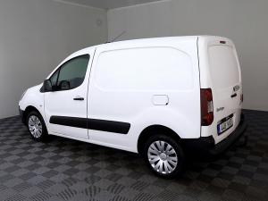 Balts Citroen Berlingo 2013 Tallina, ar dzinēja tilpumu 1.60 L un nobraukumu 189 tūkst. km par 2299 €, foto 5 vietnē AUTOMOTO.COM.LV