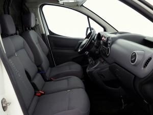 Balts Citroen Berlingo 2013 Tallina, ar dzinēja tilpumu 1.60 L un nobraukumu 189 tūkst. km par 2299 €, foto 7 vietnē AUTOMOTO.COM.LV