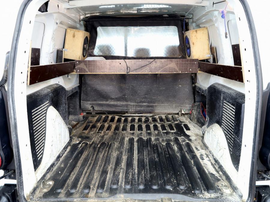 Balts Citroen Berlingo 2013 Tallina, ar dzinēja tilpumu 1.60 L un nobraukumu 189 tūkst. km par 2299 €, foto 8 vietnē AUTOMOTO.COM.LV