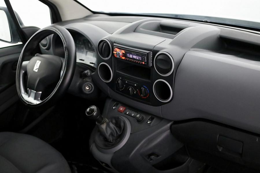 Balts Citroen Berlingo 2013 Tallina, ar dzinēja tilpumu 1.60 L un nobraukumu 189 tūkst. km par 2299 €, foto 13 vietnē AUTOMOTO.COM.LV