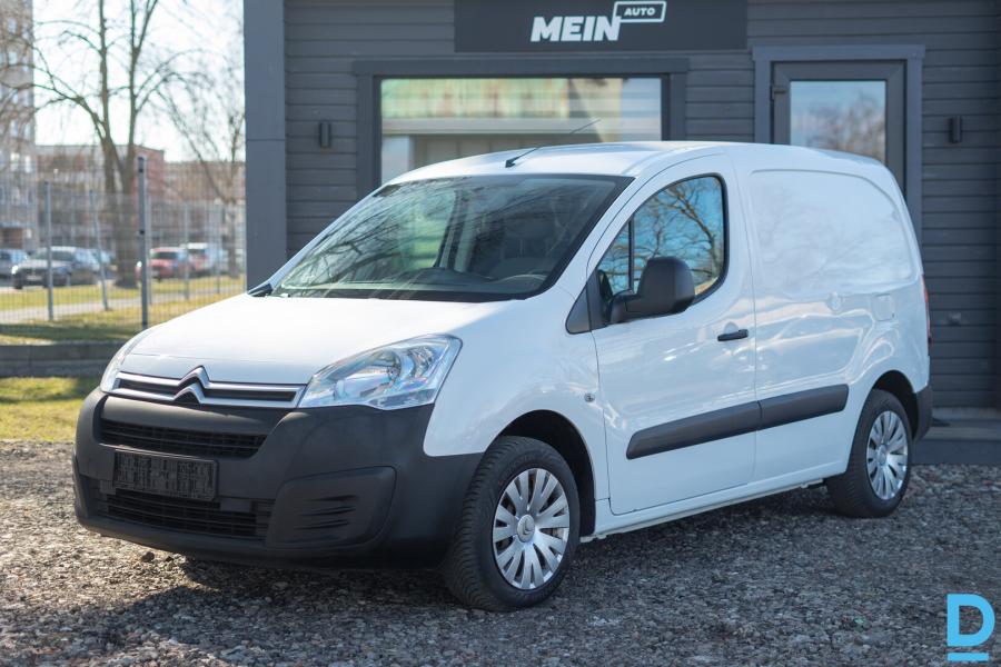 Balts Citroen Berlingo 2015 Liepāja, ar dzinēja tilpumu 1.60 L un nobraukumu 235 tūkst. km par 5450 €, foto 3 vietnē AUTOMOTO.COM.LV