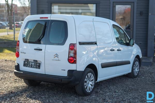 Balts Citroen Berlingo 2015 Liepāja, ar dzinēja tilpumu 1.60 L un nobraukumu 235 tūkst. km par 5450 €, foto 4 vietnē AUTOMOTO.COM.LV