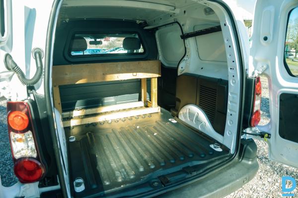 Balts Citroen Berlingo 2015 Liepāja, ar dzinēja tilpumu 1.60 L un nobraukumu 235 tūkst. km par 5450 €, foto 6 vietnē AUTOMOTO.COM.LV