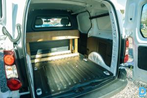Balts Citroen Berlingo 2015 Liepāja, ar dzinēja tilpumu 1.60 L un nobraukumu 235 tūkst. km par 5450 €, foto 7 vietnē AUTOMOTO.COM.LV