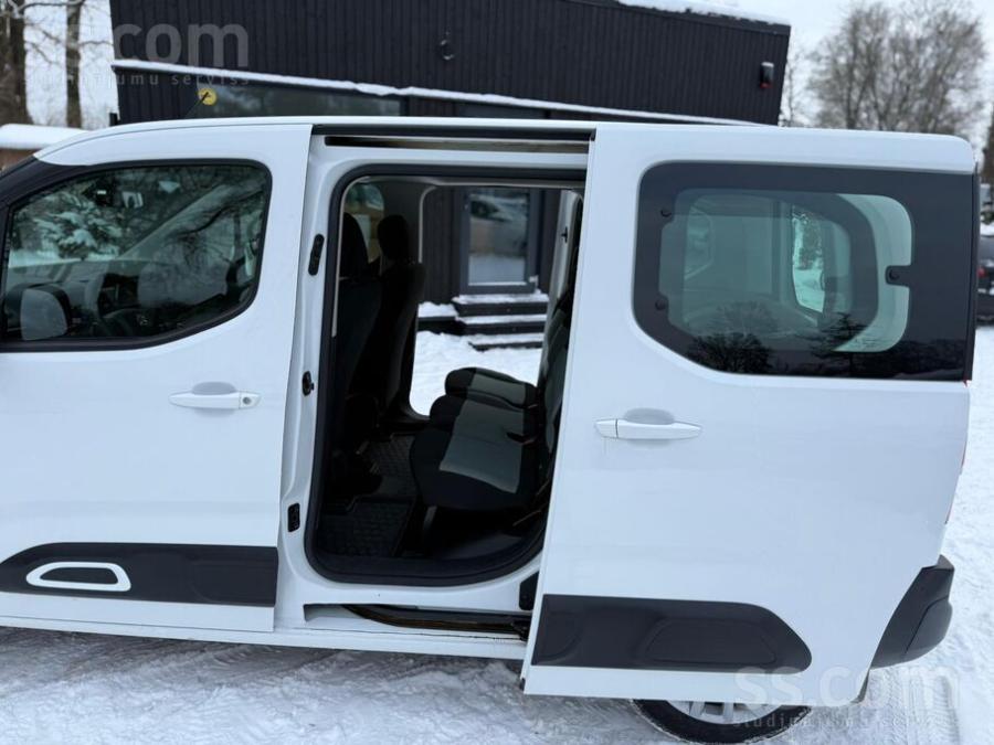White Citroen Berlingo 2018 in Riga, with an engine capacity of 1.50 L and mileage of 159 thousand km for 8995 €, photo 13 on AUTOMOTO.COM.LV