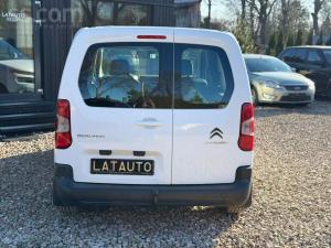 Balts Citroen Berlingo 2018 Rīga, ar dzinēja tilpumu 1.50 L un nobraukumu 159 tūkst. km par 7690 €, foto 6 vietnē AUTOMOTO.COM.LV