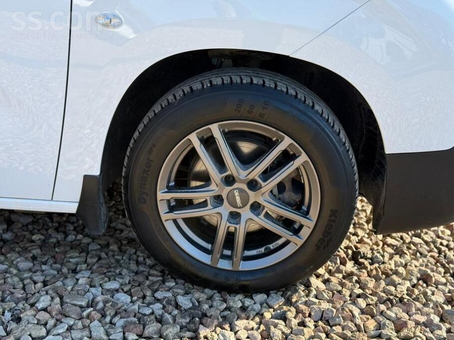 Balts Citroen Berlingo 2018 Rīga, ar dzinēja tilpumu 1.50 L un nobraukumu 159 tūkst. km par 7690 €, foto 12 vietnē AUTOMOTO.COM.LV