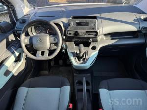 Balts Citroen Berlingo 2018 Rīga, ar dzinēja tilpumu 1.50 L un nobraukumu 159 tūkst. km par 7690 €, foto 14 vietnē AUTOMOTO.COM.LV